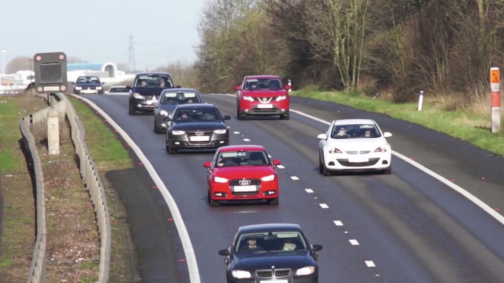 【python】opencvで物体検知 - mask R-CNN